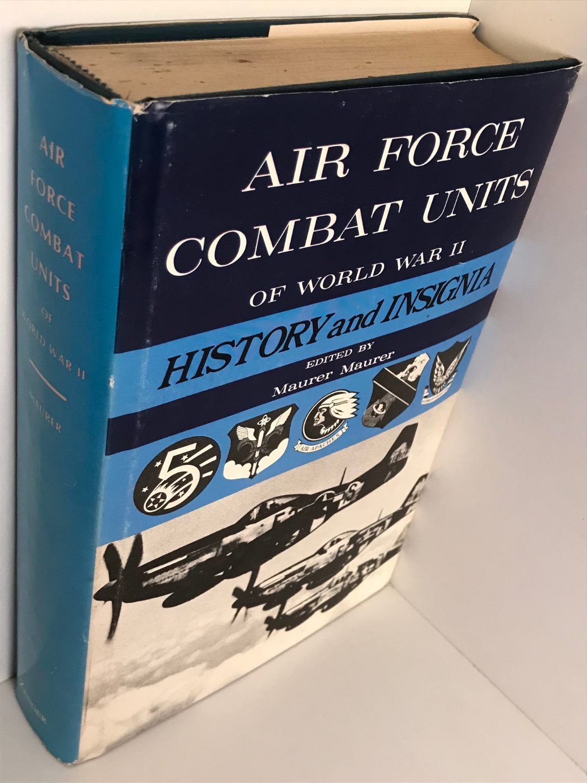 AIR FORCE COMBAT UNITS OF WORLD WAR II: History and Insignia