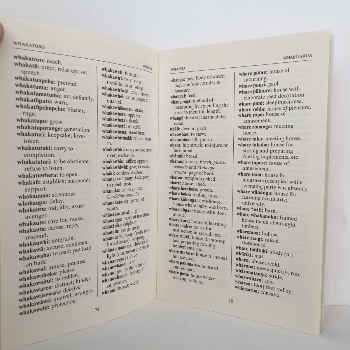 CONCISE MAORI DICTIONARY