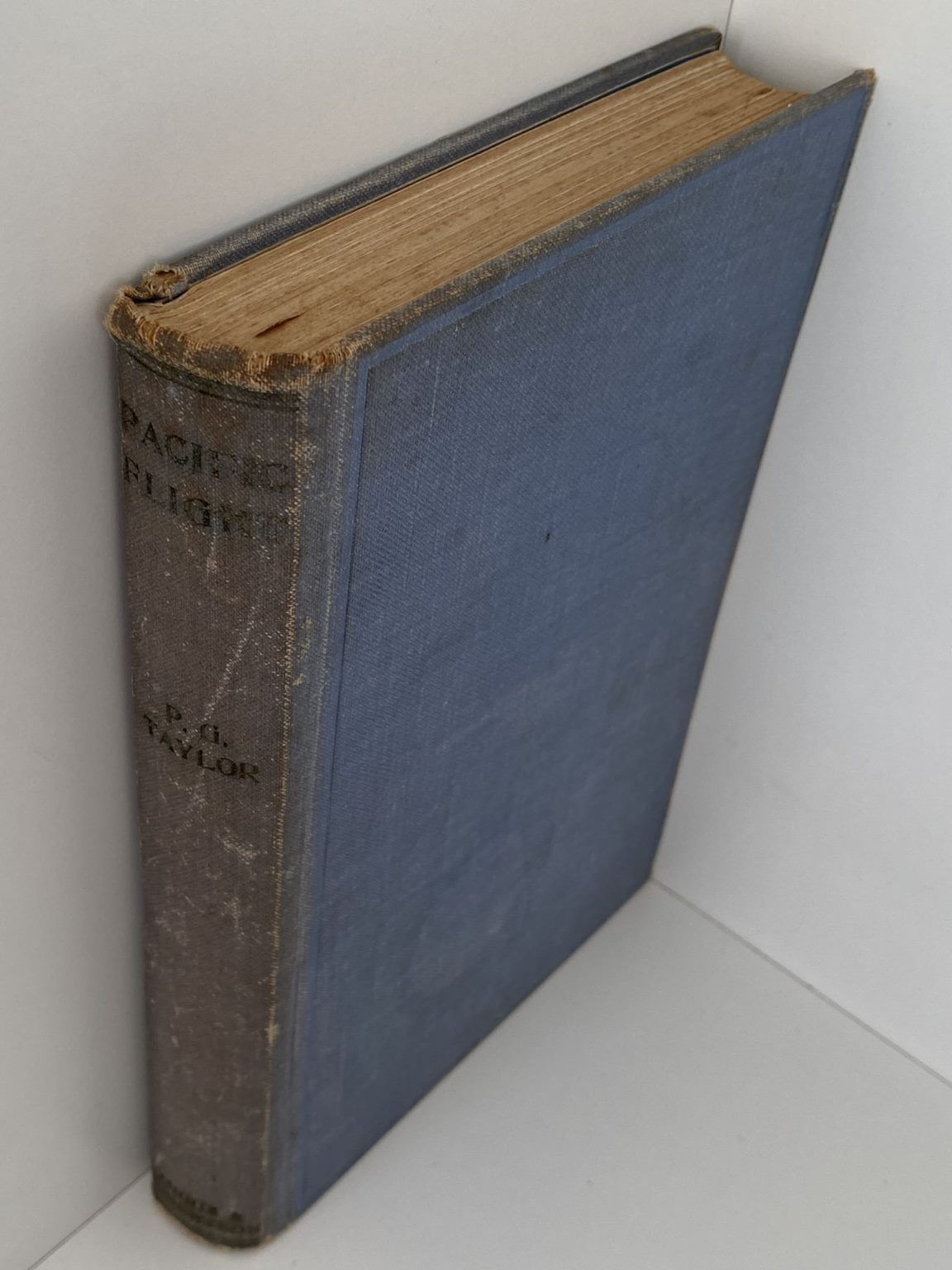 PACIFIC FLIGHT: The Story of The Lady Southern Cross